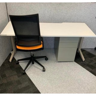 Price 50 only for DESK 30 CHAIR 20 DRAWER rrp approx 1100 Clearance sale stock at our warehouse